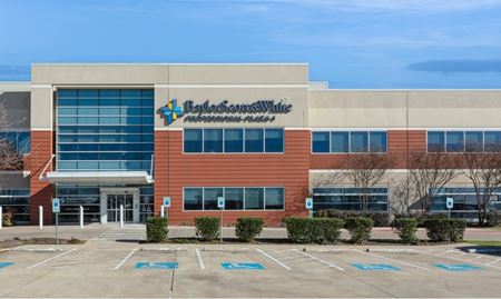Waxahachie, TX Commercial Real Estate for Lease or Sale